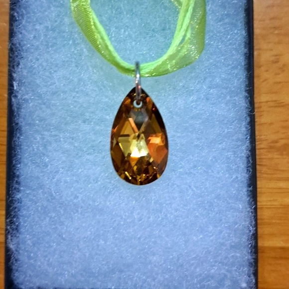 Jewelry | Candelight Gold Crystal Teardrop Necklace | Poshmark